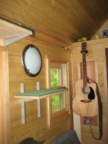 Tiny House Hobbies: 5 Things You Can Do in Small Spaces