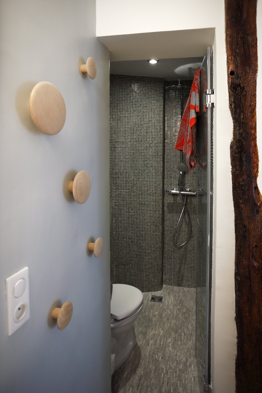 Woman Goes Tiny in a 129 Sq. Ft. Micro Apartment