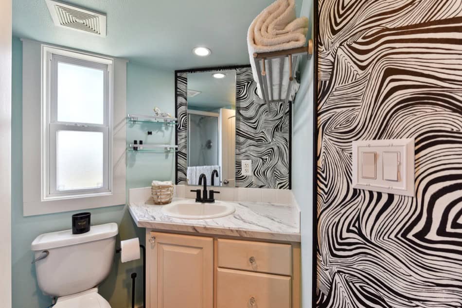 Rare Austin Tiny Home: Fully Furnished, Upgraded, Move-in Ready