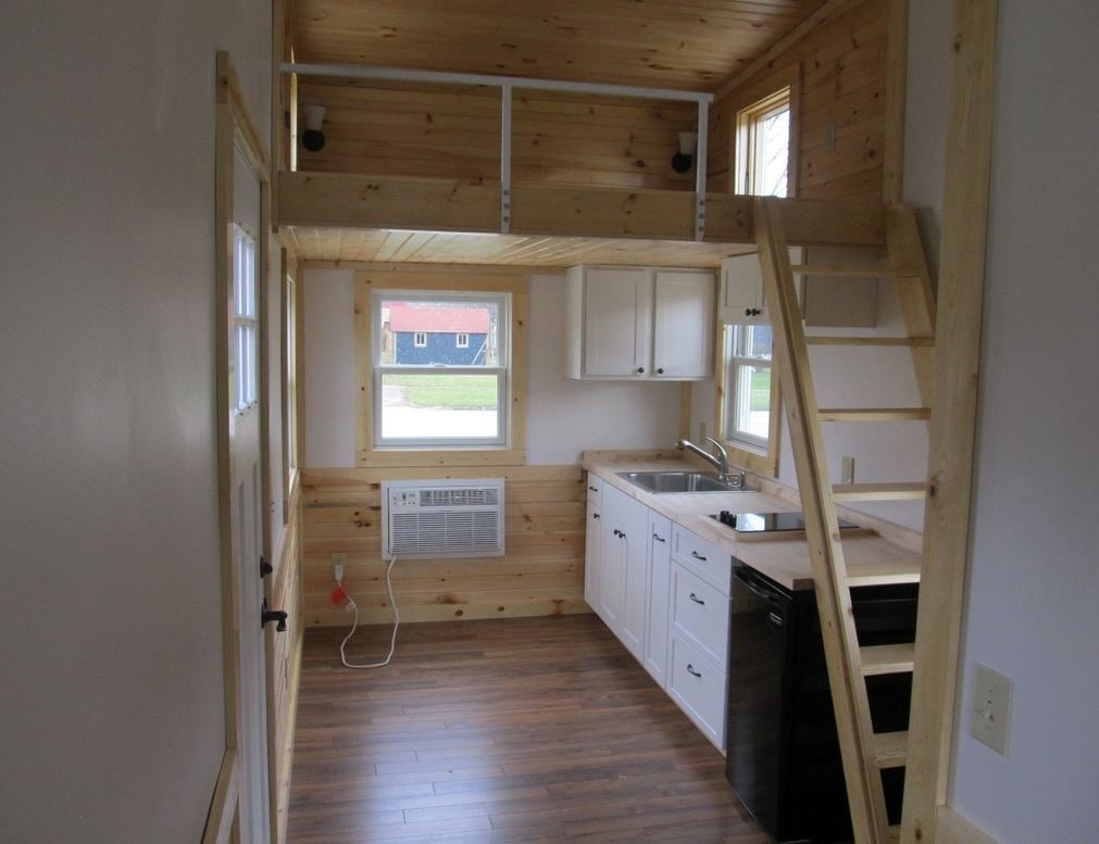 180-sq-ft-tiny-house-with-extra-64-sq-ft-loft-04