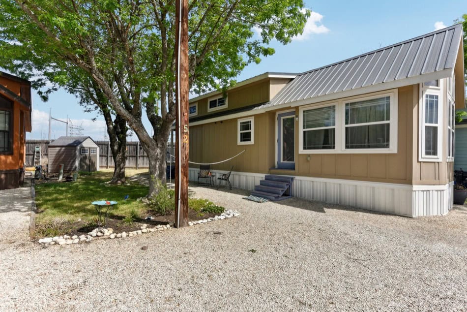 Rare Austin Tiny Home: Fully Furnished, Upgraded, Move-in Ready