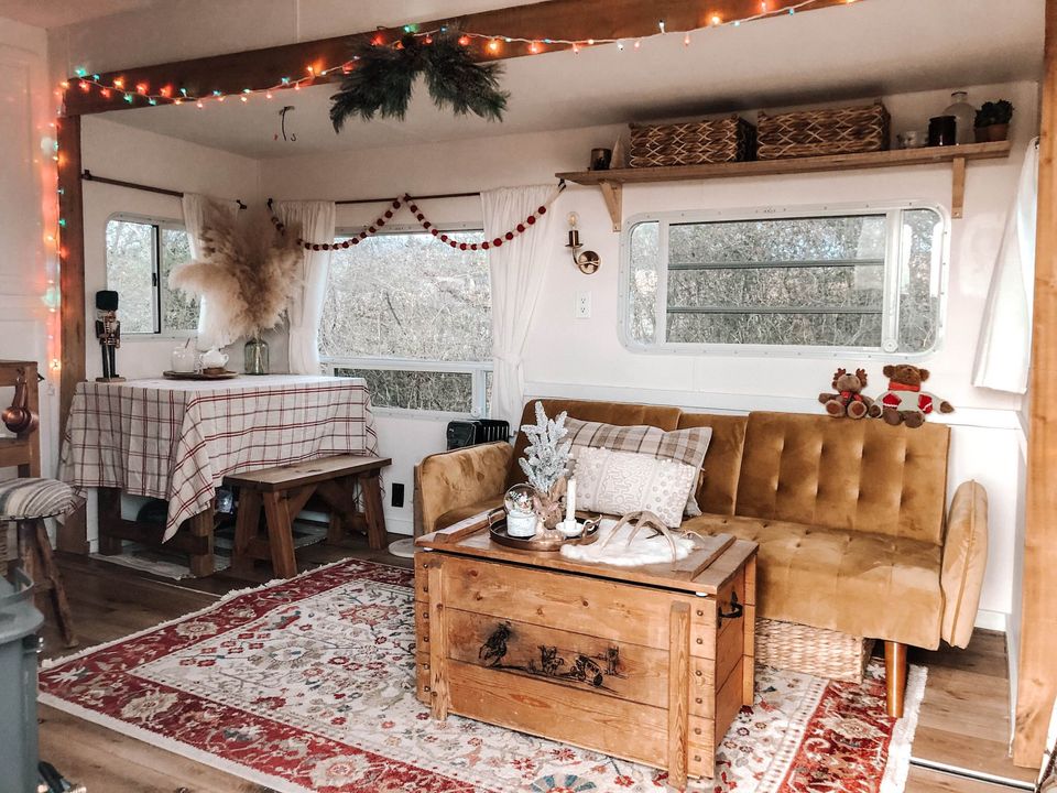 2002 Sunnybrook Boho Chic Fifth Wheel Renovation