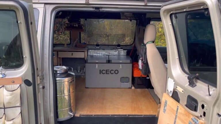 2011 Ford E350 Van Conversion with Solar Power