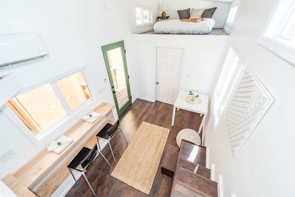 24ft Modern Caravan Tiny House by Tiny House Cottages