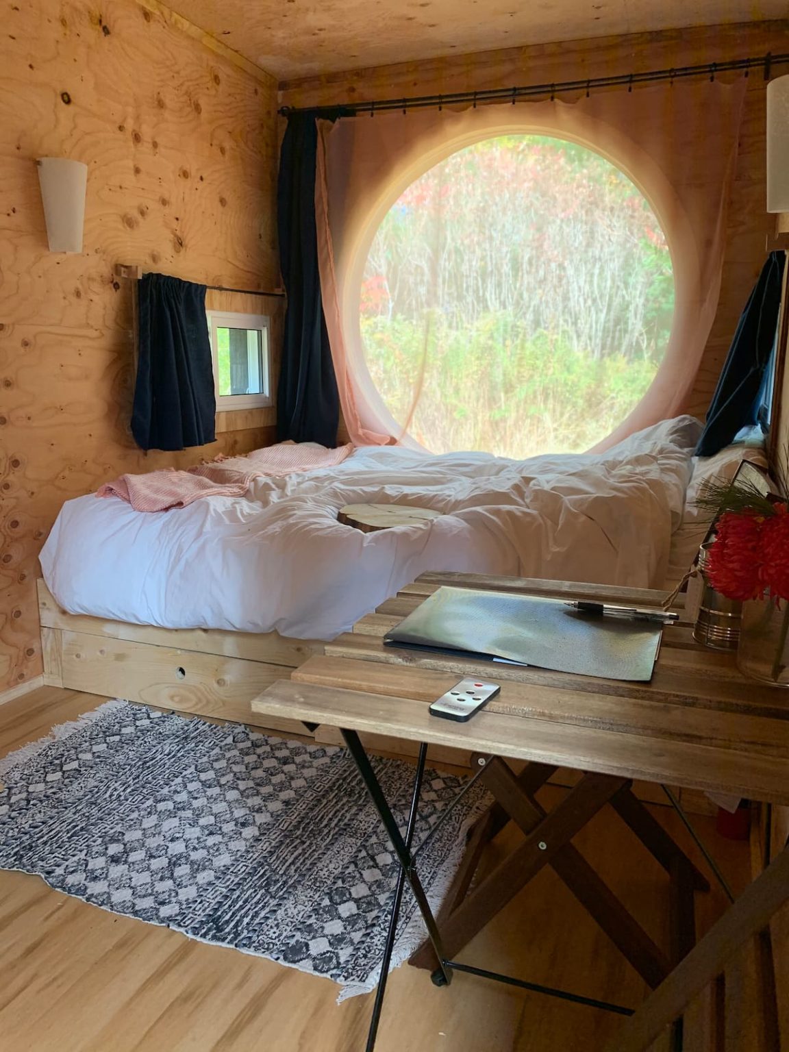 Basic Tiny Cabin With Round Window; Toronto