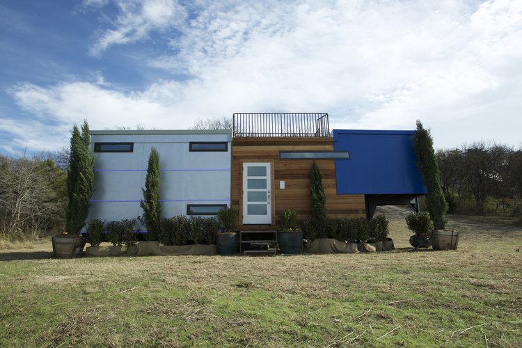 275 Sq. Ft. Tiny House with Roof-Top Deck