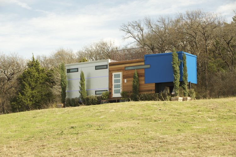 275 Sq. Ft. Tiny House with Roof-Top Deck