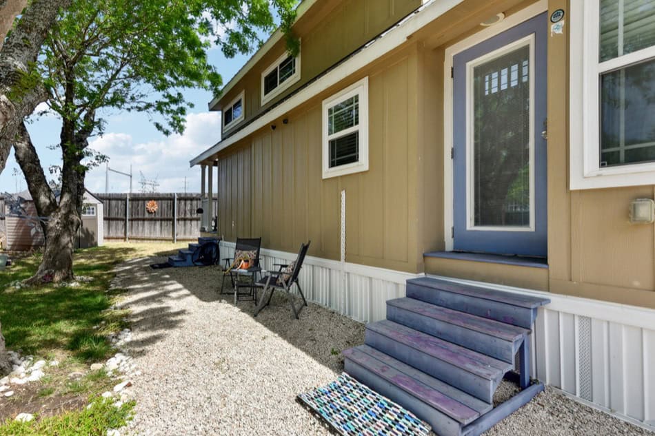 Rare Austin Tiny Home: Fully Furnished, Upgraded, Move-in Ready
