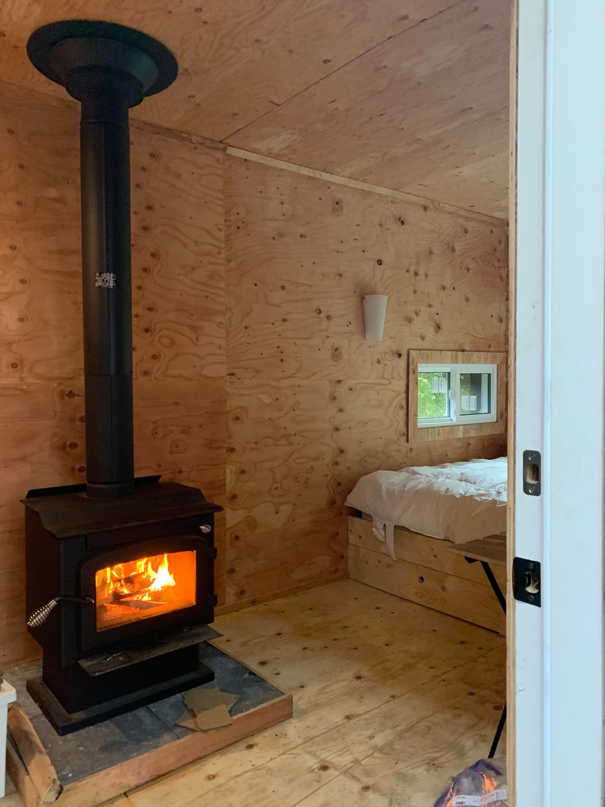 Basic Tiny Cabin With Round Window; Toronto