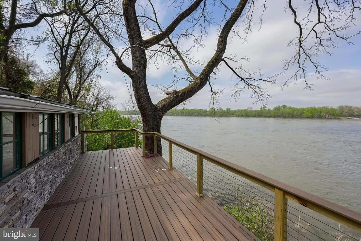 440 sq. ft. Cottage on 3 Acres in PA