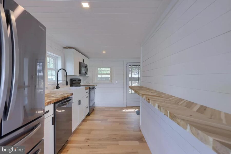 440 sq. ft. Cottage on 3 Acres in PA