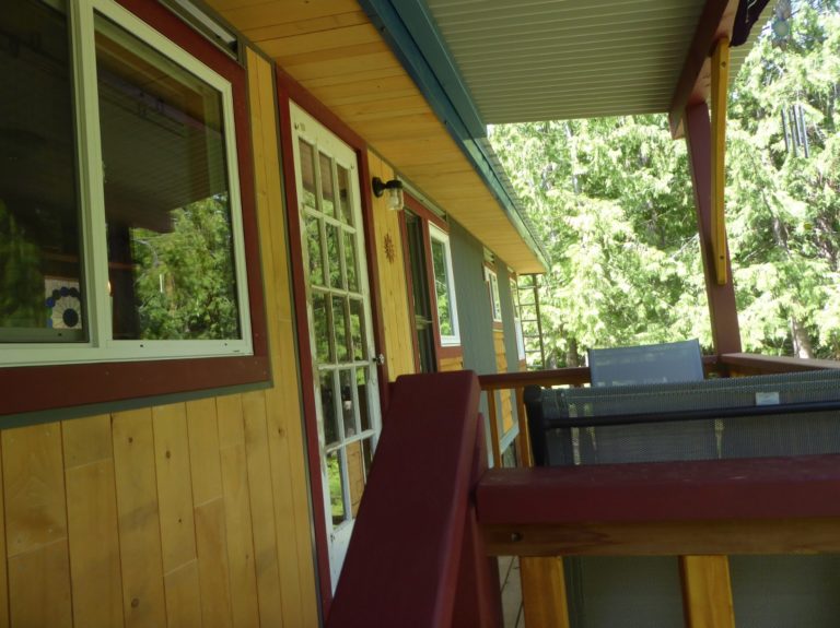 Mother’s 45ft ‘High Boy’ Tiny House on Semi Truck Trailer