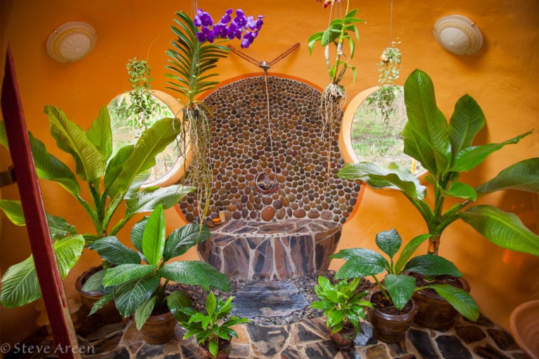 DomeGaia: Building Dome Homes with AirCrete