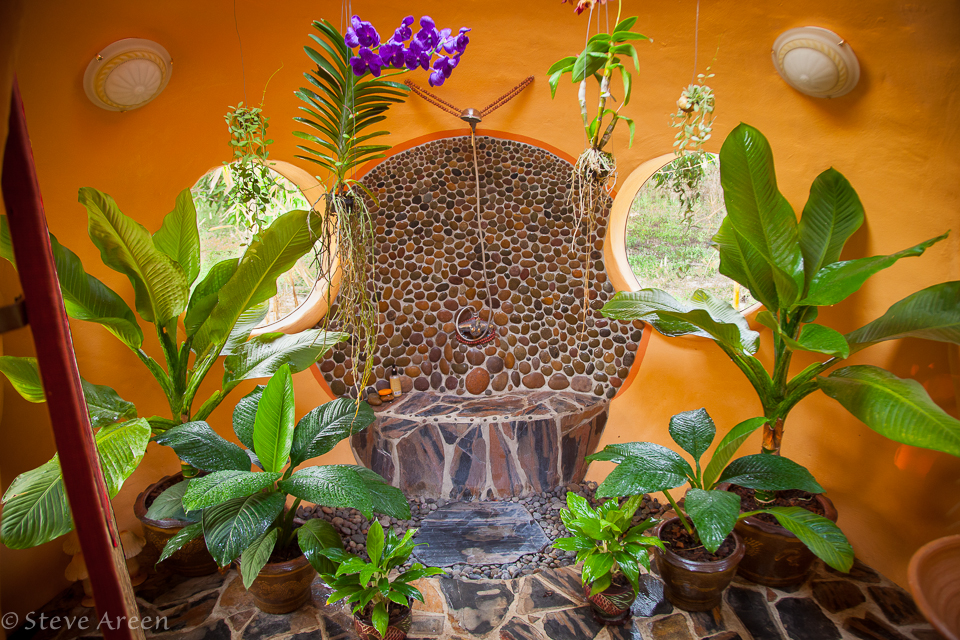 DomeGaia: Building Dome Homes with AirCrete