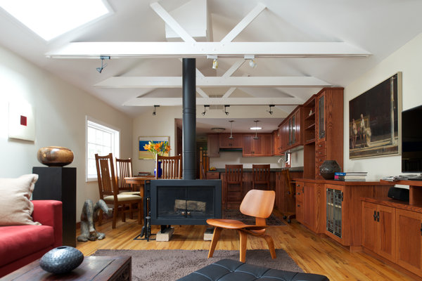 780 Sq. Ft. Historic Old Town Chicago Cottage