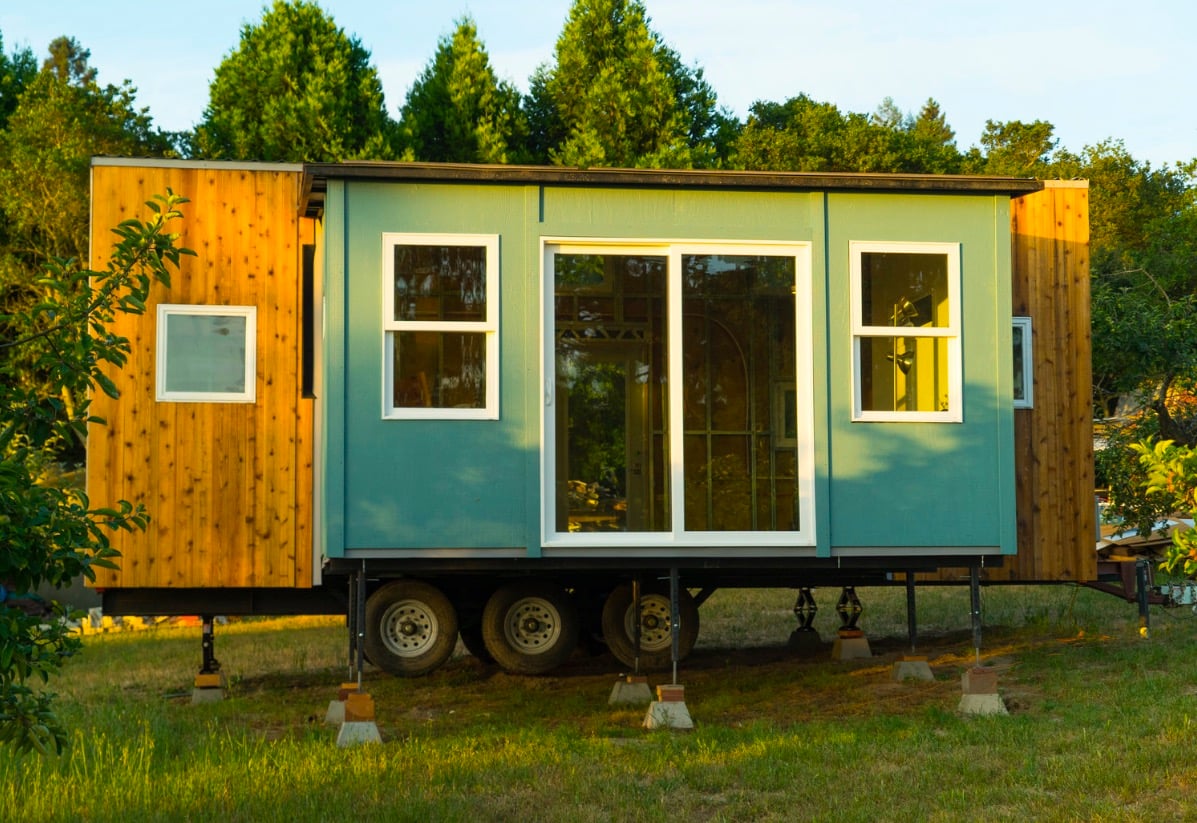 Wing Suite Tiny House: An Expanding Tiny House Design