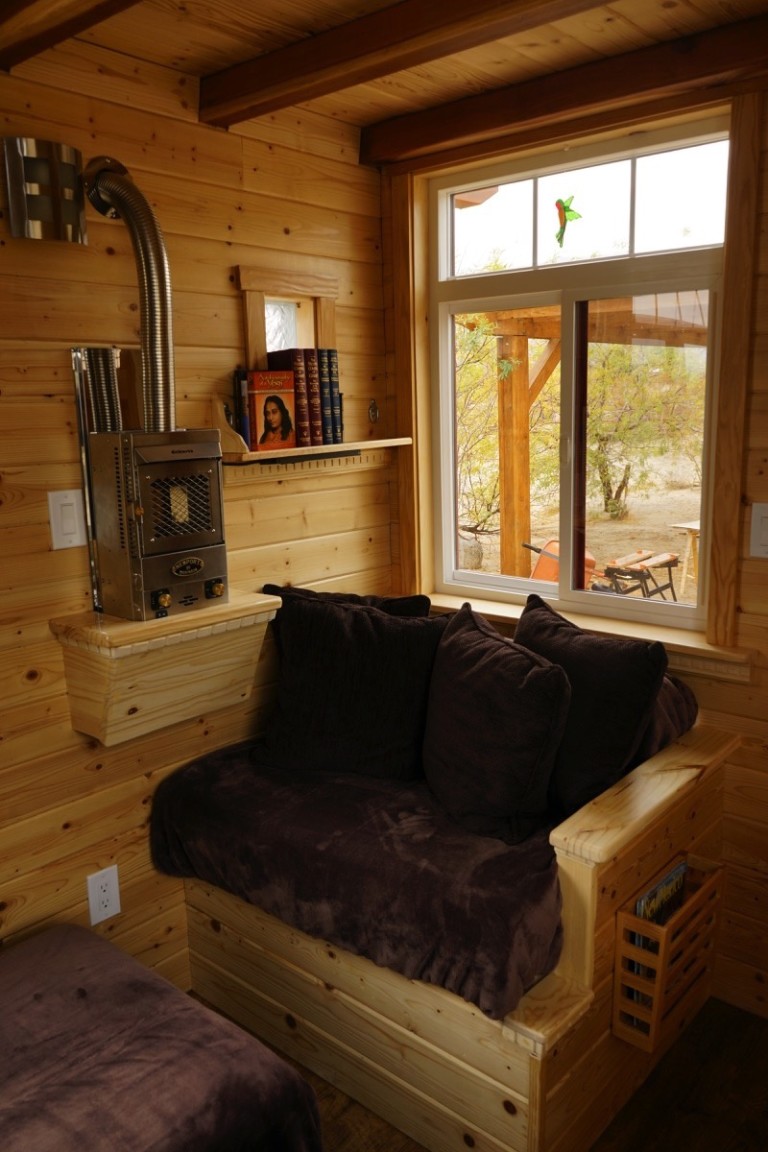Man Builds Craftsman-style Tiny House