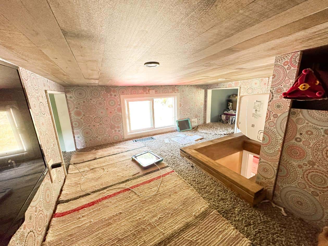 Family of 7’s Two-Story School Bus Home