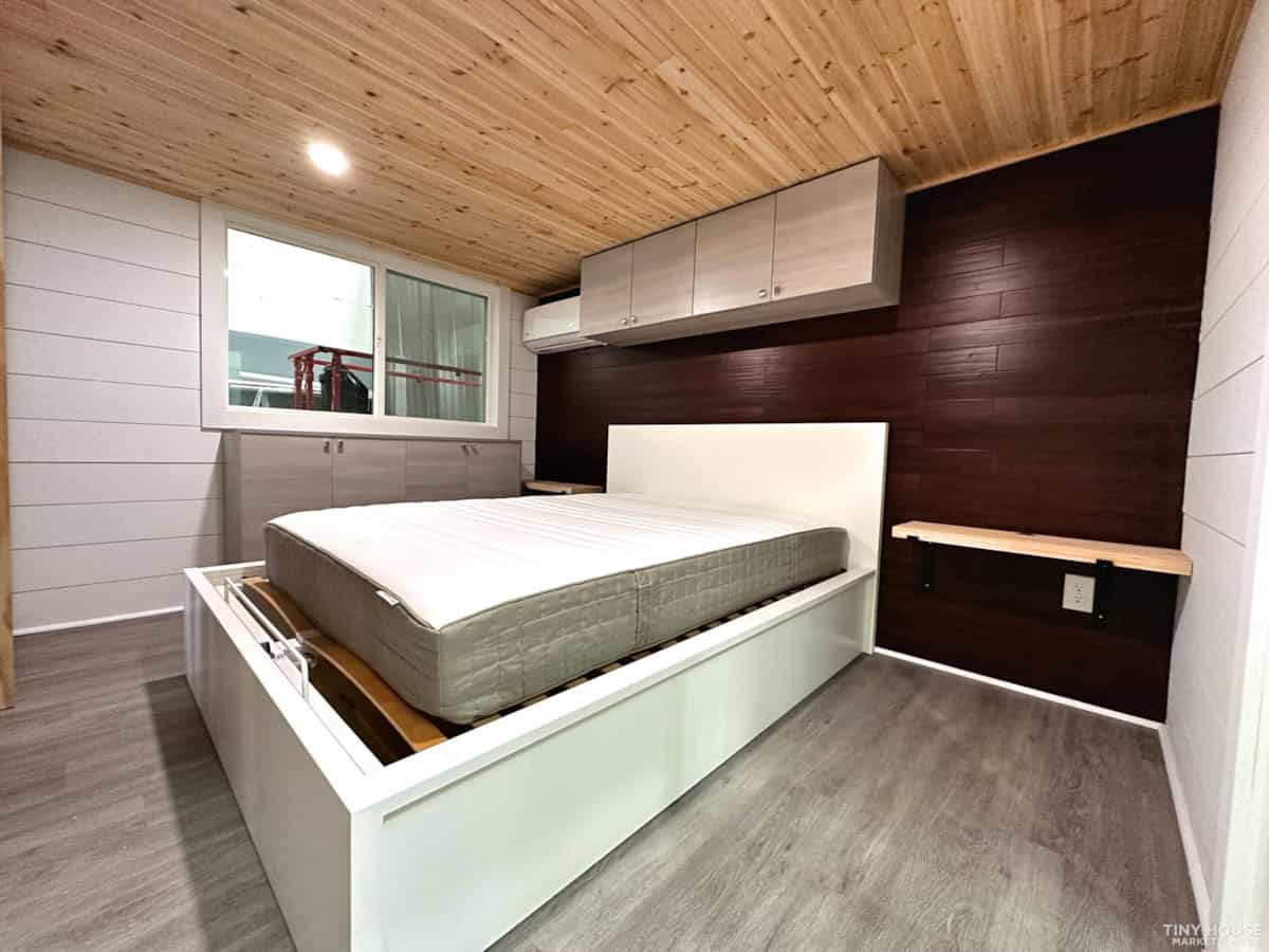 Amazing 12-foot-wide Park Model with Ground Floor Bedroom