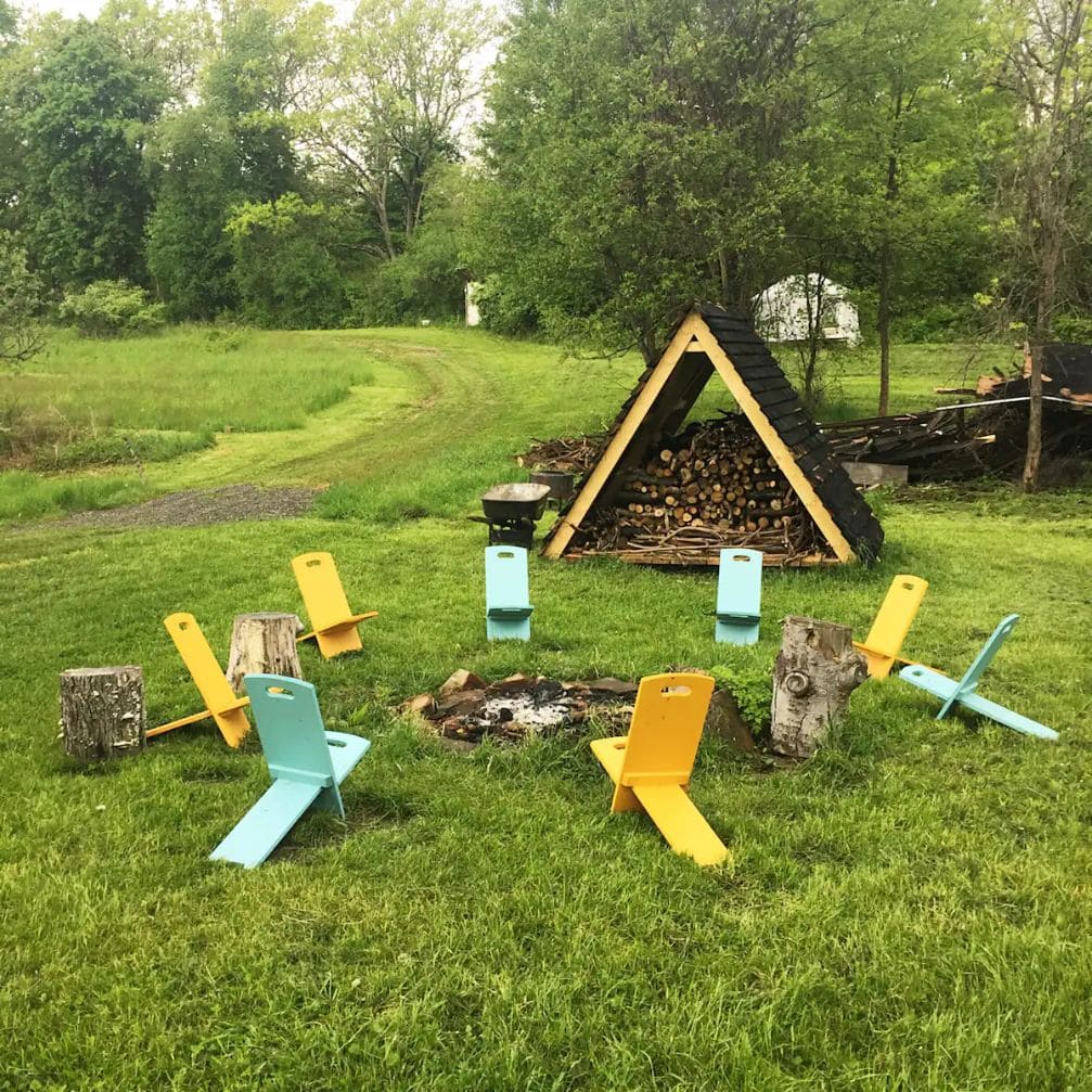 Off-Grid Artist A-Frame on Shared Acerage