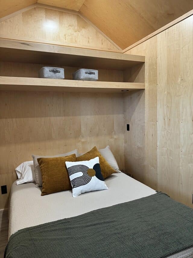 Atomic Unit: Modern Home by Oasis Tiny Estates
