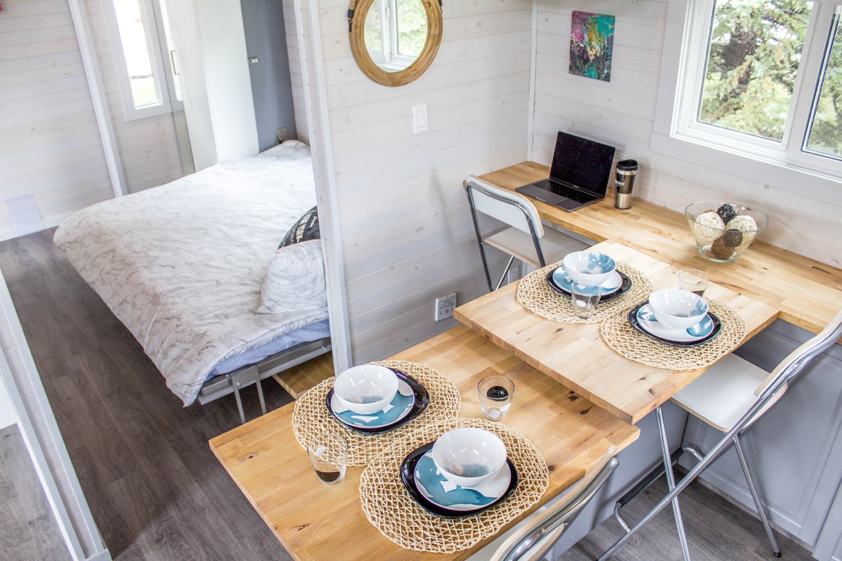 3D Virtual Tour of the Aurora Tiny House That Expands with Huge Slide Outs