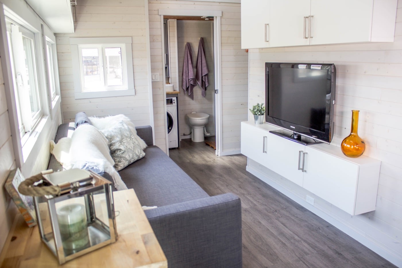 Expanding Tiny House on Wheels with Huge Slide Outs: Expands with the ...