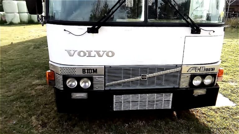 Nick’s Bendy Bus Conversion!
