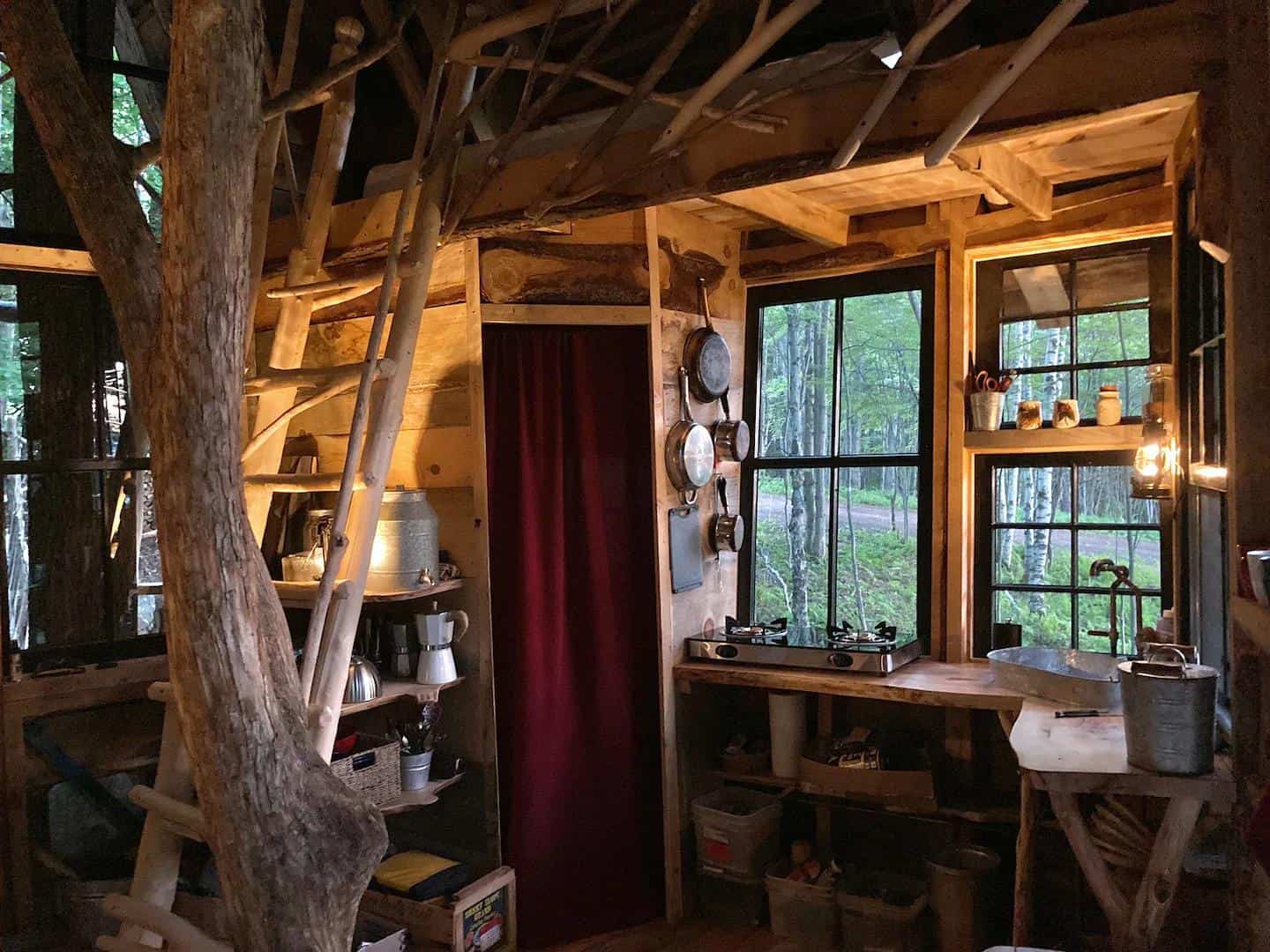 Bliss Ridge Farm Treehouse w/ Mountain Views
