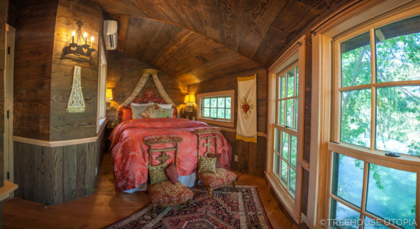 The Amazing Chapelle Treehouse Built on Twin Cypress Trees, by Nelson ...