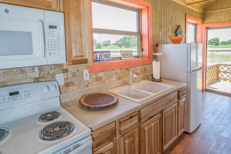 375-square-foot 2-bedroom cabin!
