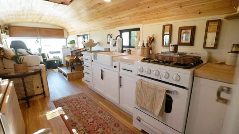 Couple’s Gorgeous Vintage-Inspired Bus Conversion