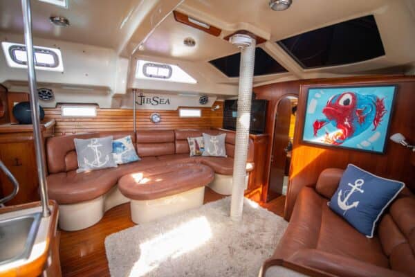 Tiny Home at Sea: Couple’s Sailboat Life Adventure