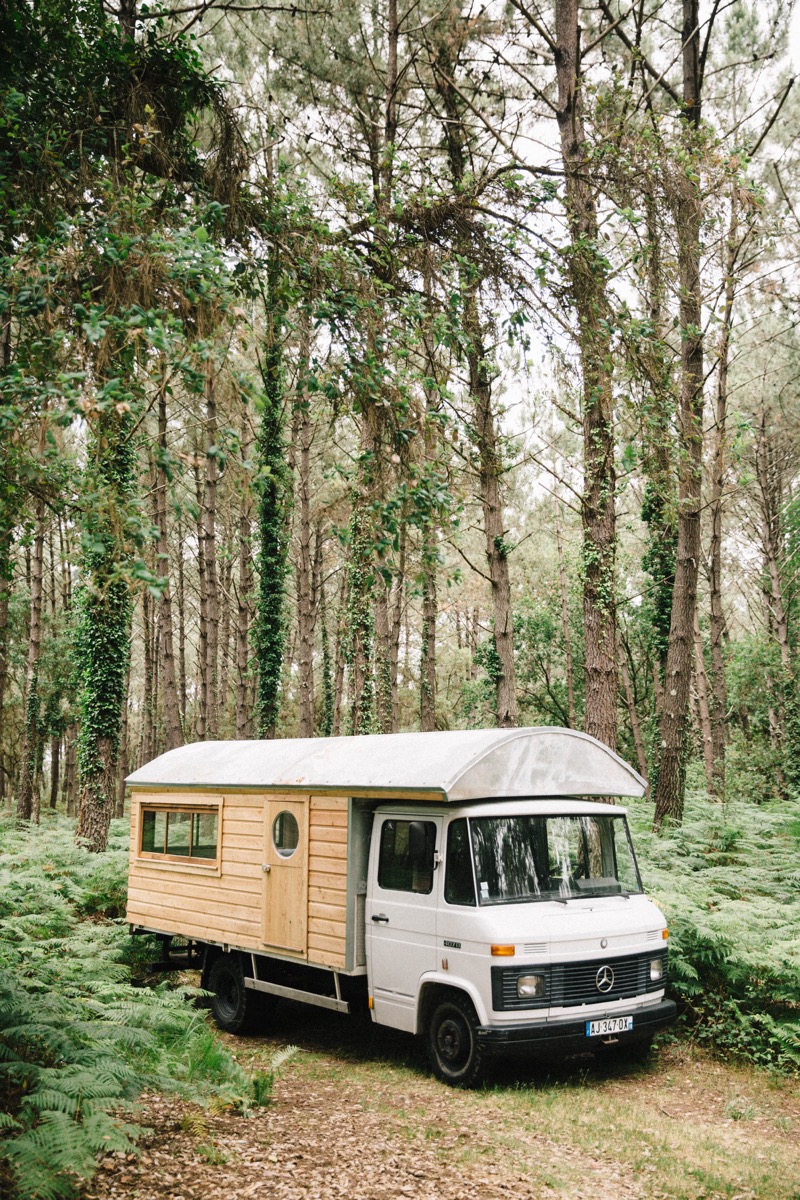 D407 House Truck by Jay Nelson: Built onto a Mercedes 407D Truck