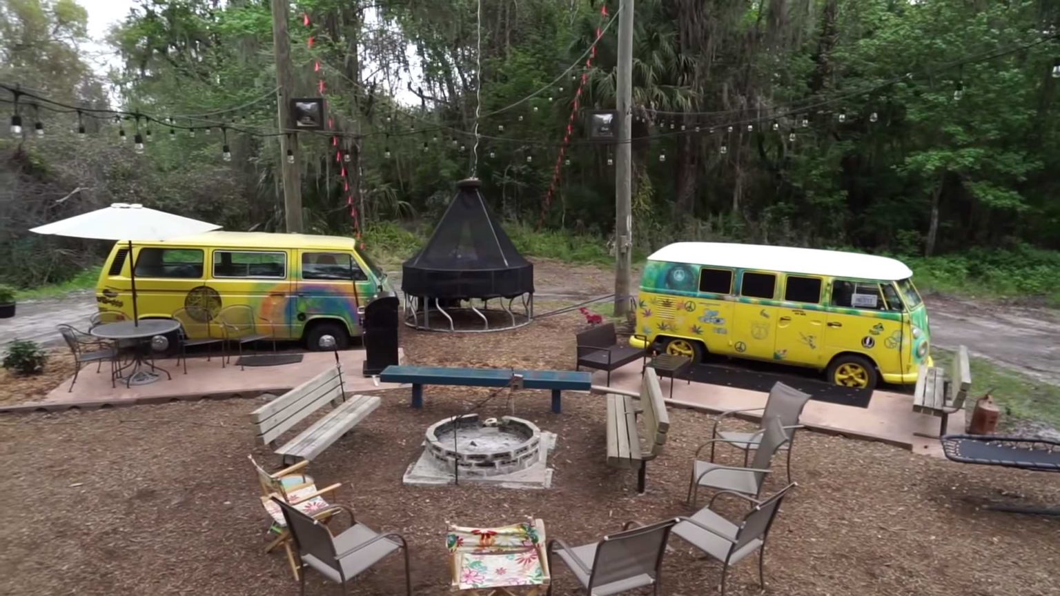 He Built An Epic Senior-Friendly Treehouse With Elevator Access in Florida