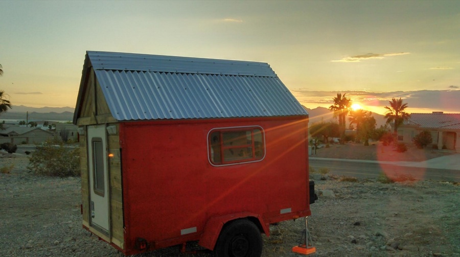 Dustin & Kim’s $800 DIY Micro Camper Built in 3 Weeks