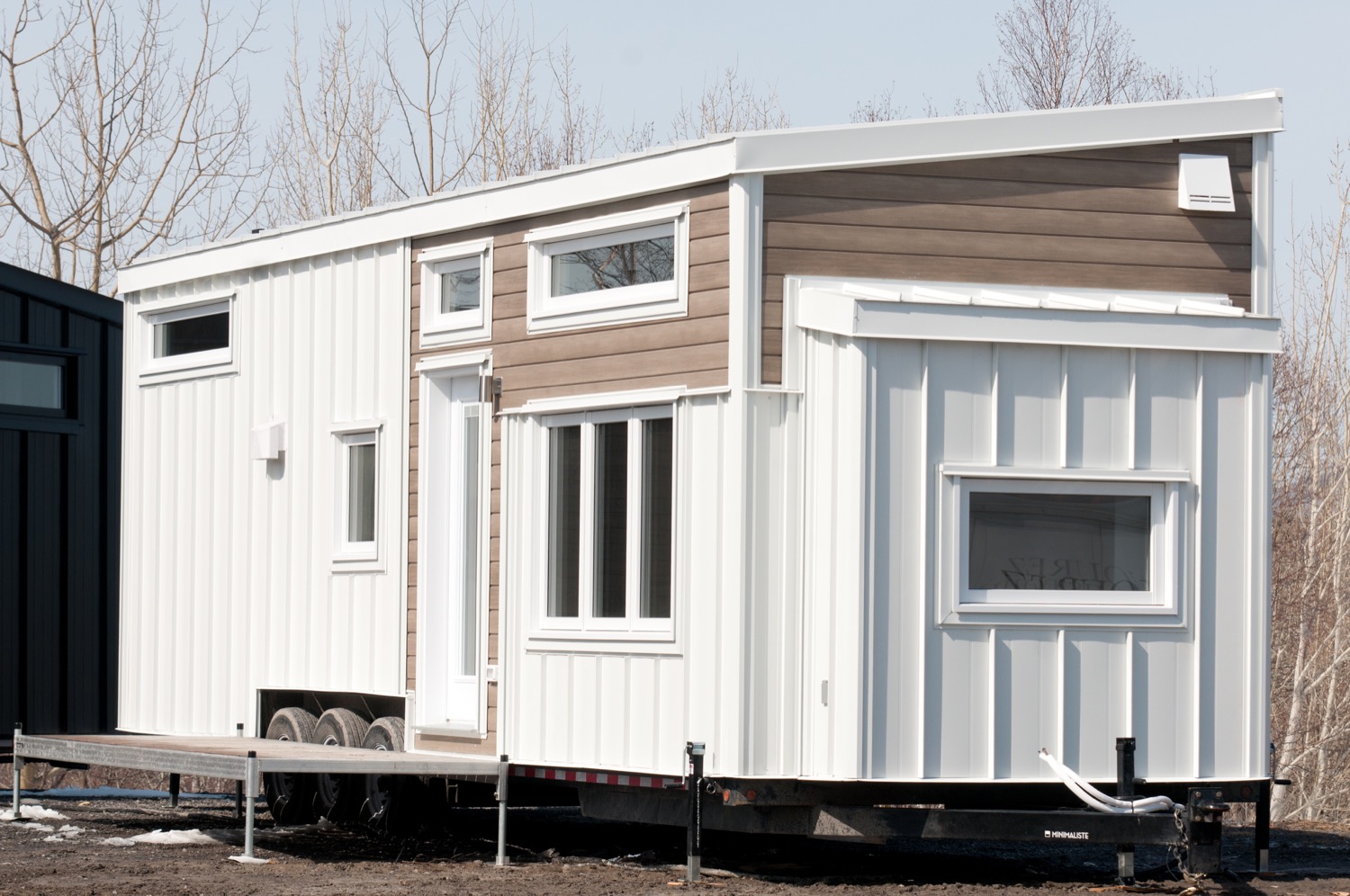 Ebene V4 Tiny House: 360 Sq Ft Two-Bedroom THOW by Minimaliste