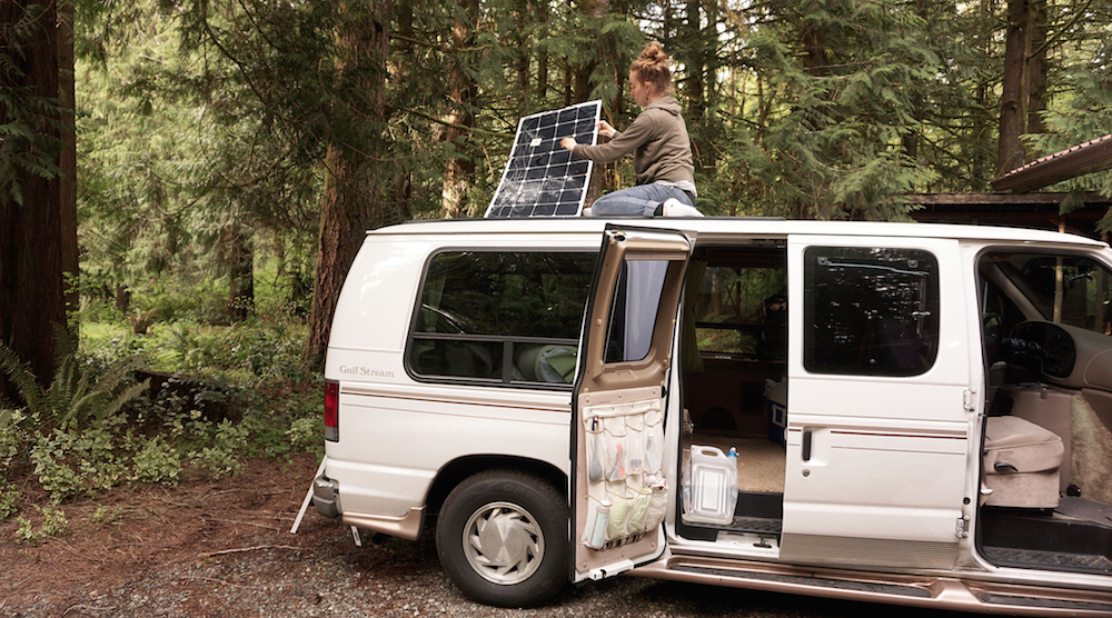 Van Dwelling Couple Sell Everything to Travel Long-Term