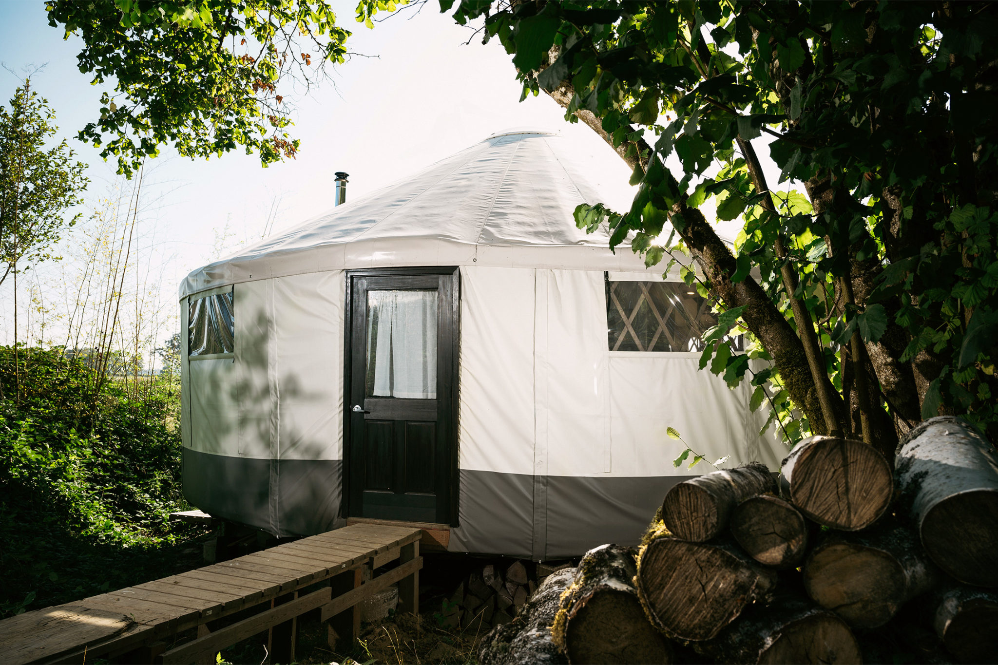 They Built A Yurt Home And Share How To ‘Do It Yurtself’