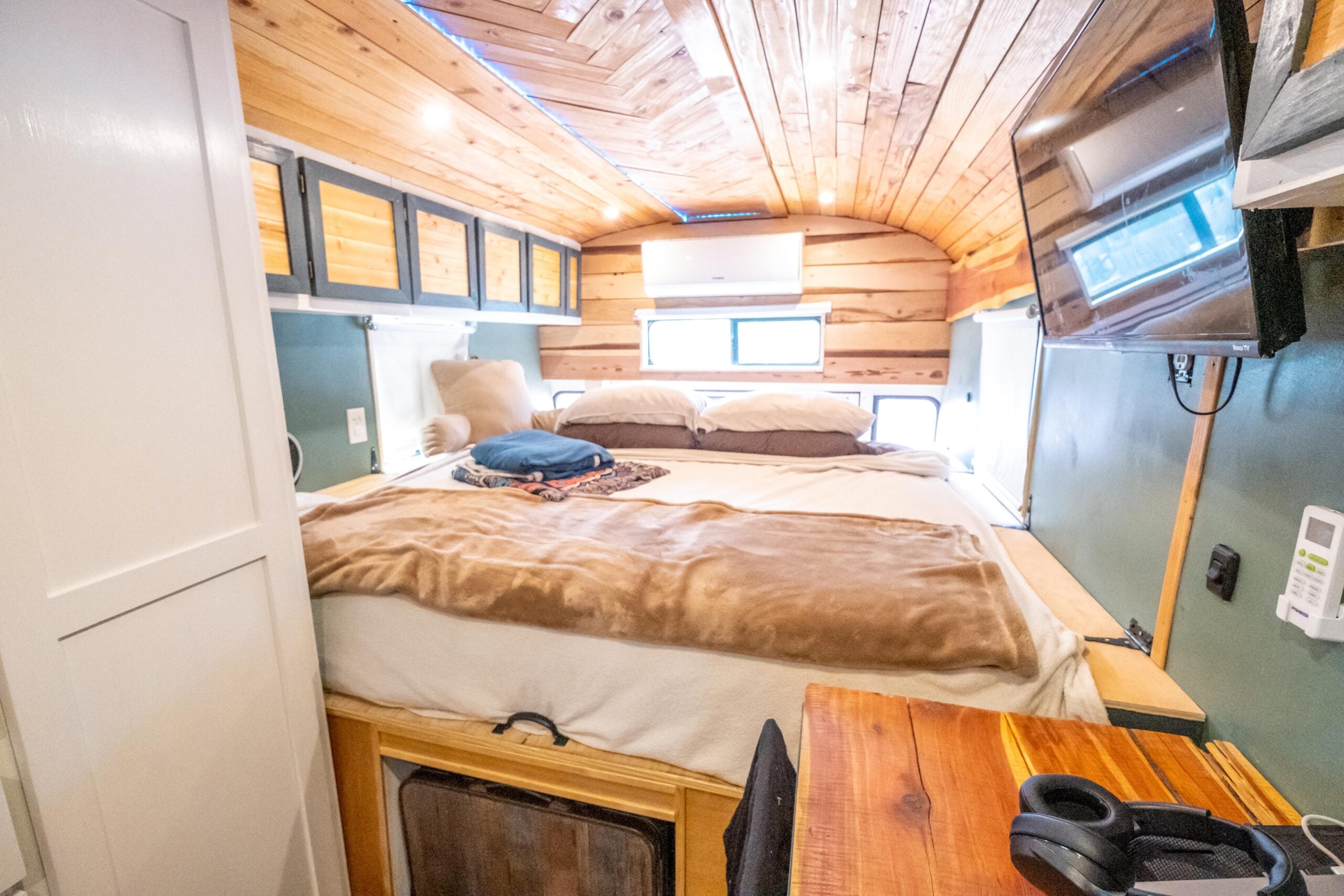 Family-Friendly Skoolie Conversion w Raised Roof For Sale. 4