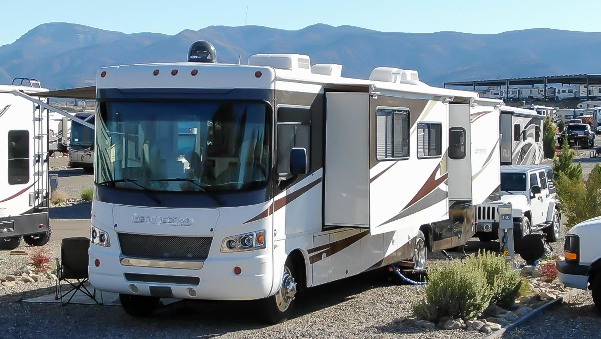 Family of 5 Living Debt-Free in Renovated Motorhome
