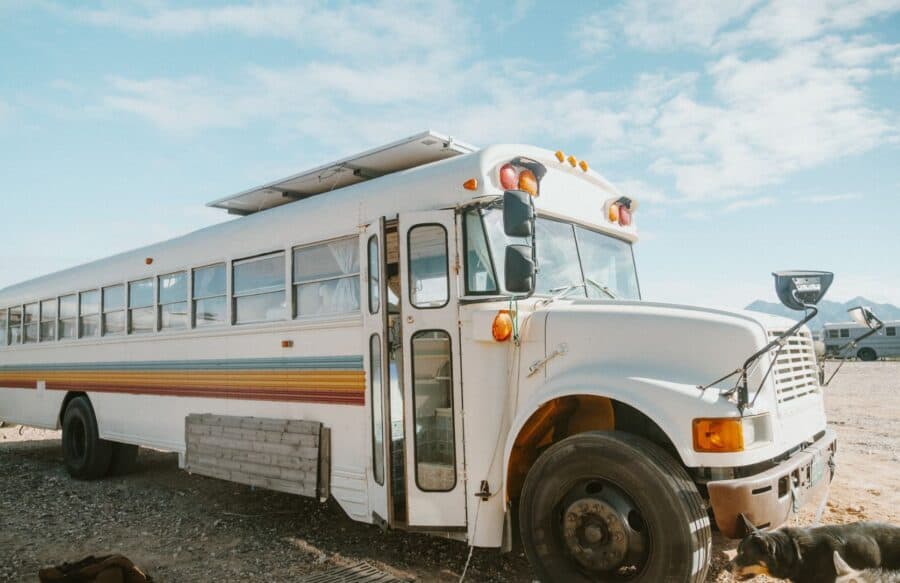 Family’s Part-Time Bus Adventure During Photography Off-Season