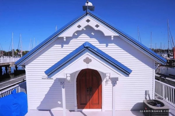 Tiny Floating Chapel Cottage near Sarasota Florida