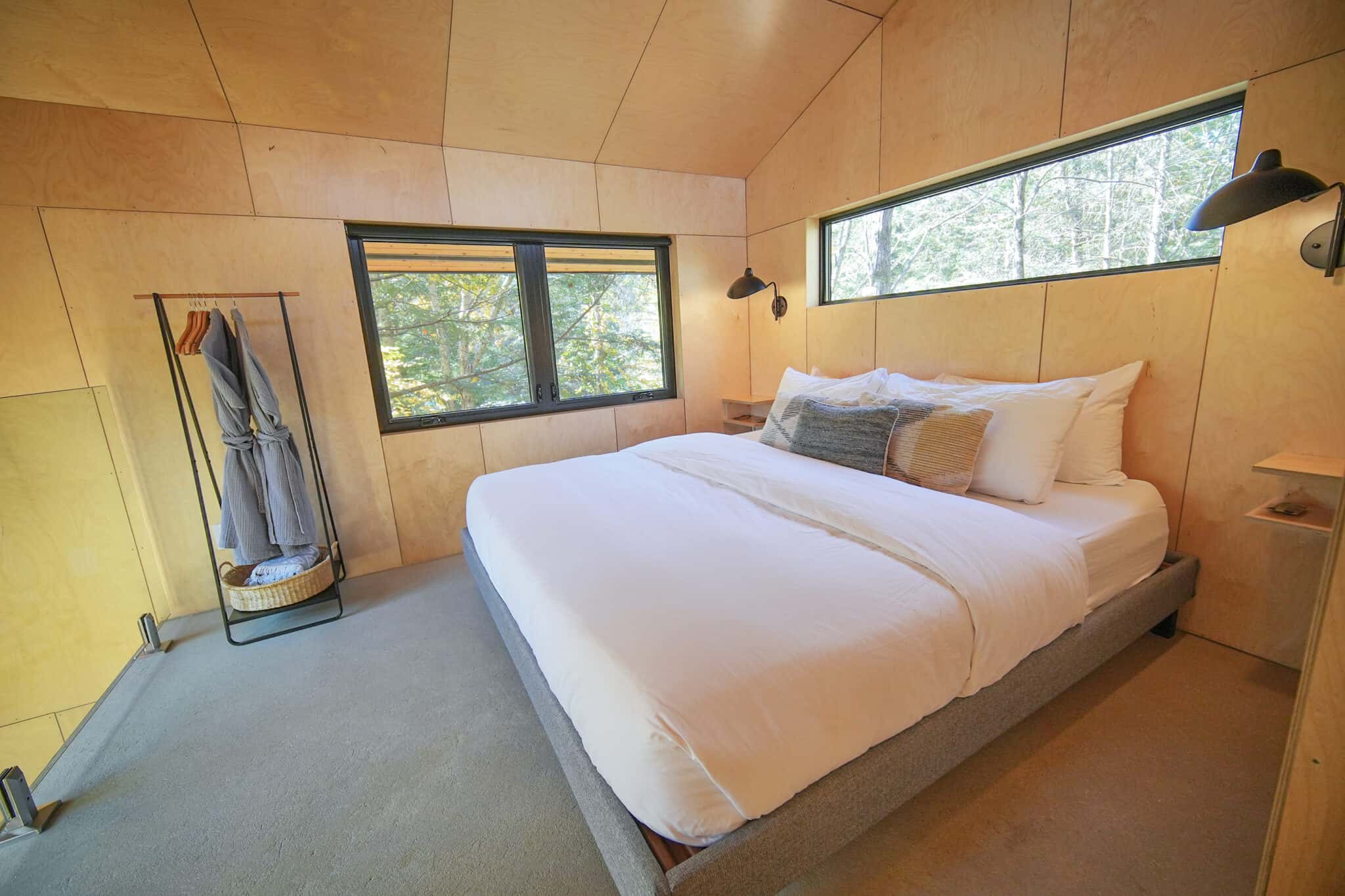 The Baltic Treehouse: 2-Story Off-Grid Build by Woodworker in Ontario