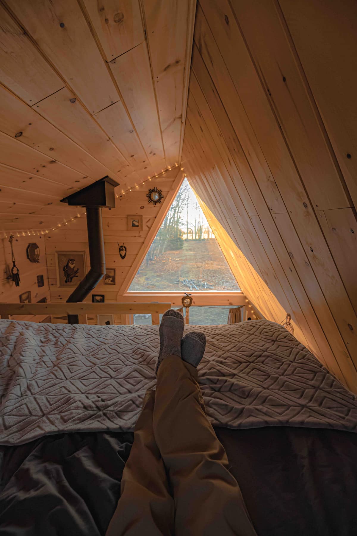 Solar-powered ‘G-frame’ Cabin with Sauna