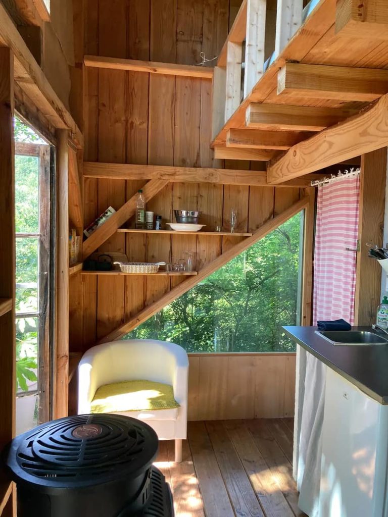 Gorgeous French Cabin in the Wild