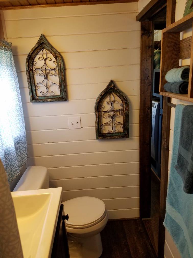 Father-Daughter Duo Builds Off-Grid Tiny House in 6 Months