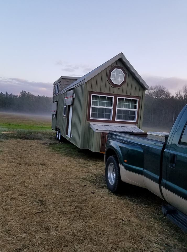 Father-Daughter Duo Builds Off-Grid Tiny House in 6 Months