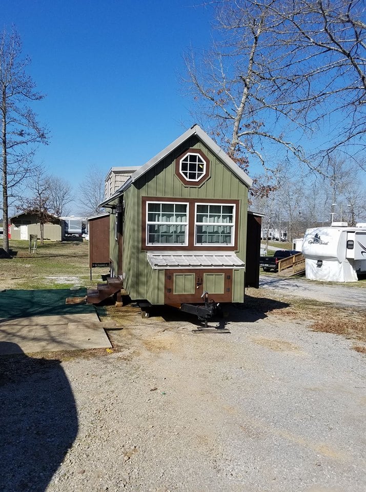 Father-Daughter Duo Builds Off-Grid Tiny House in 6 Months
