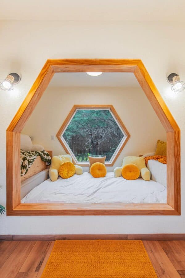 HoneyHive: Beehive-Inspired Tiny Home